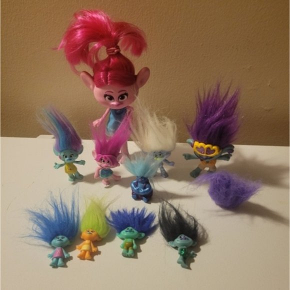 Dreamworks | Toys | Dreamworks Trolls Figures | Poshmark